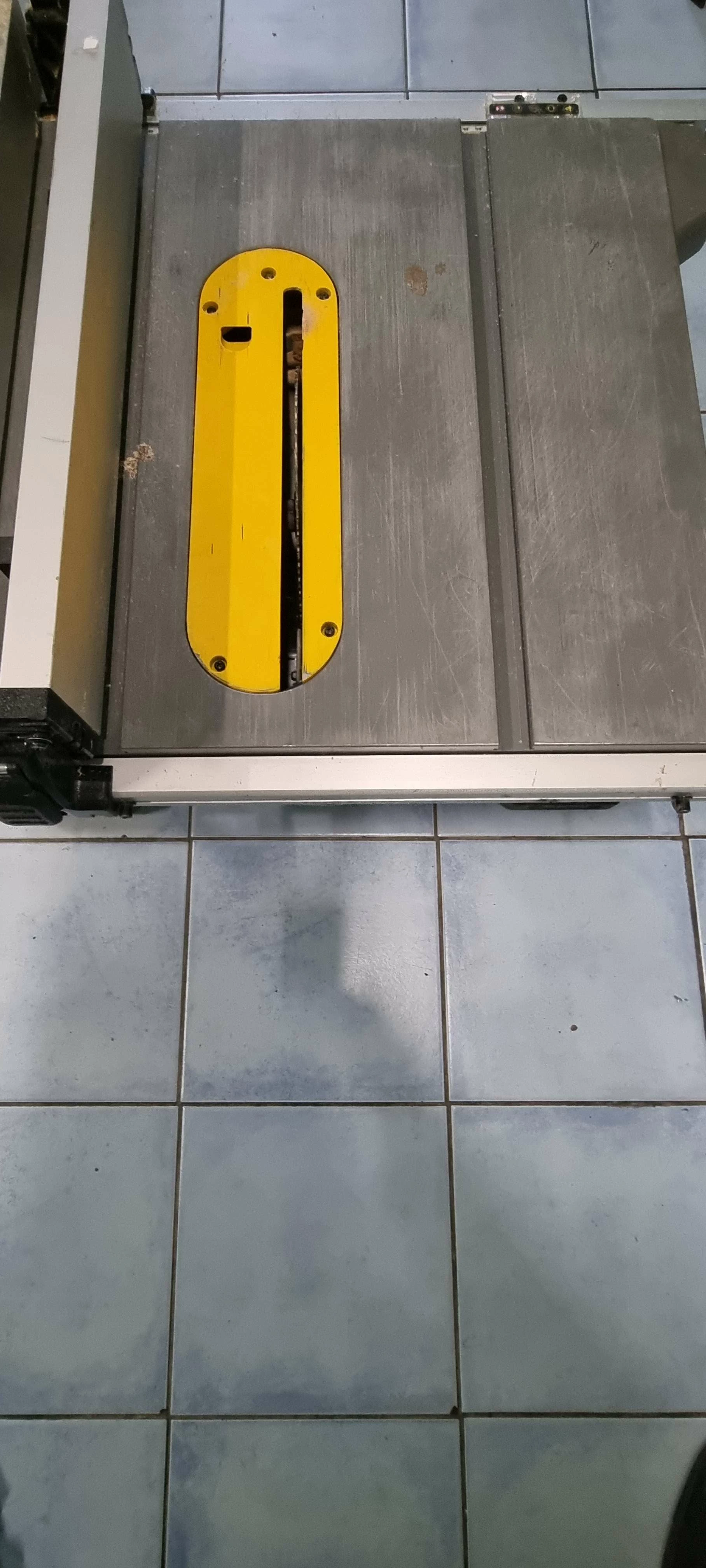 DEWALT PILARKA STOŁOWA 1850W 210MM DWE7485 | Piły stołowe | Loombard.pl