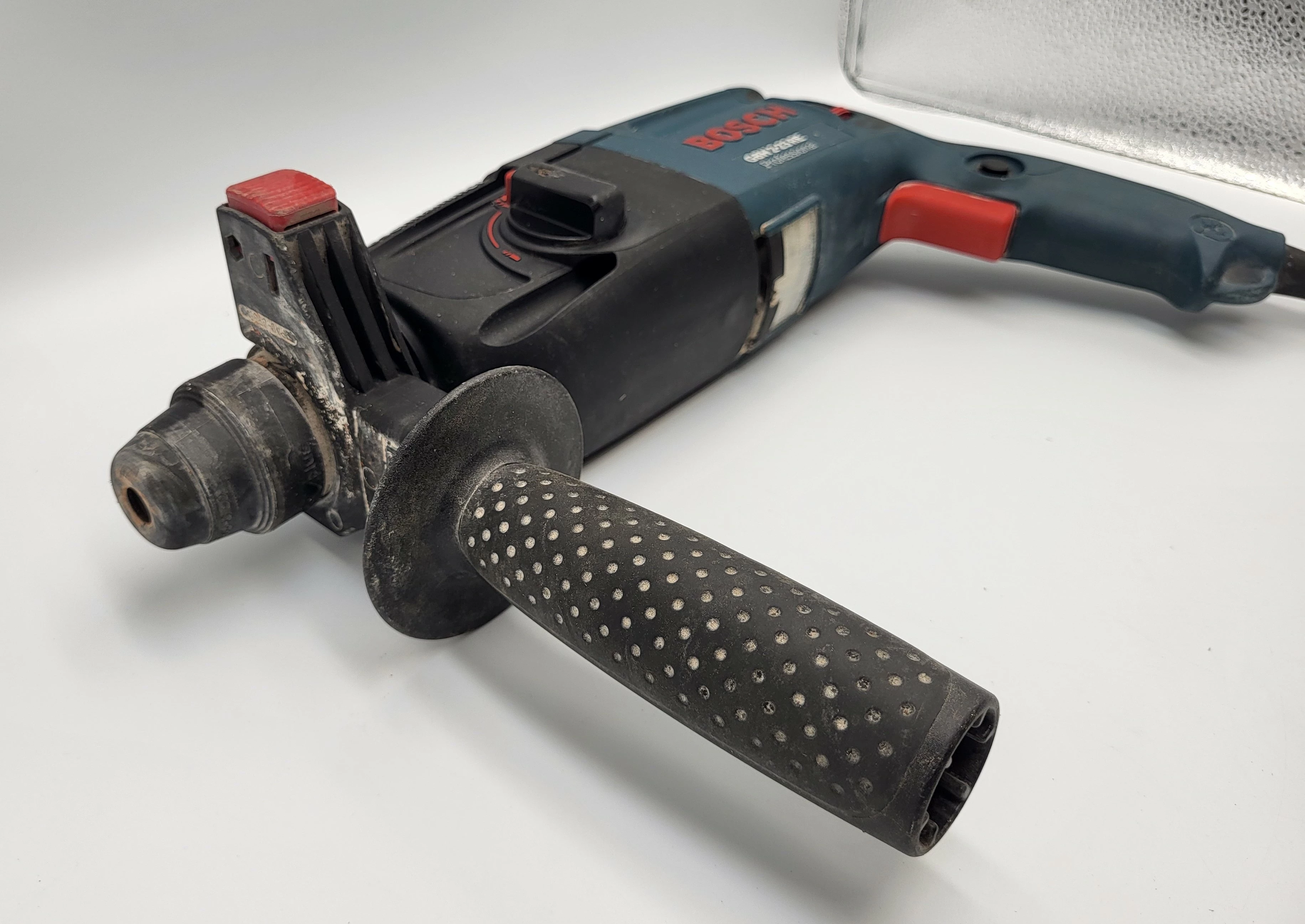 MŁOTOWIERTARKA BOSCH GBH 2-23 RE 650W 3A 230V | Młotowiertarki ...