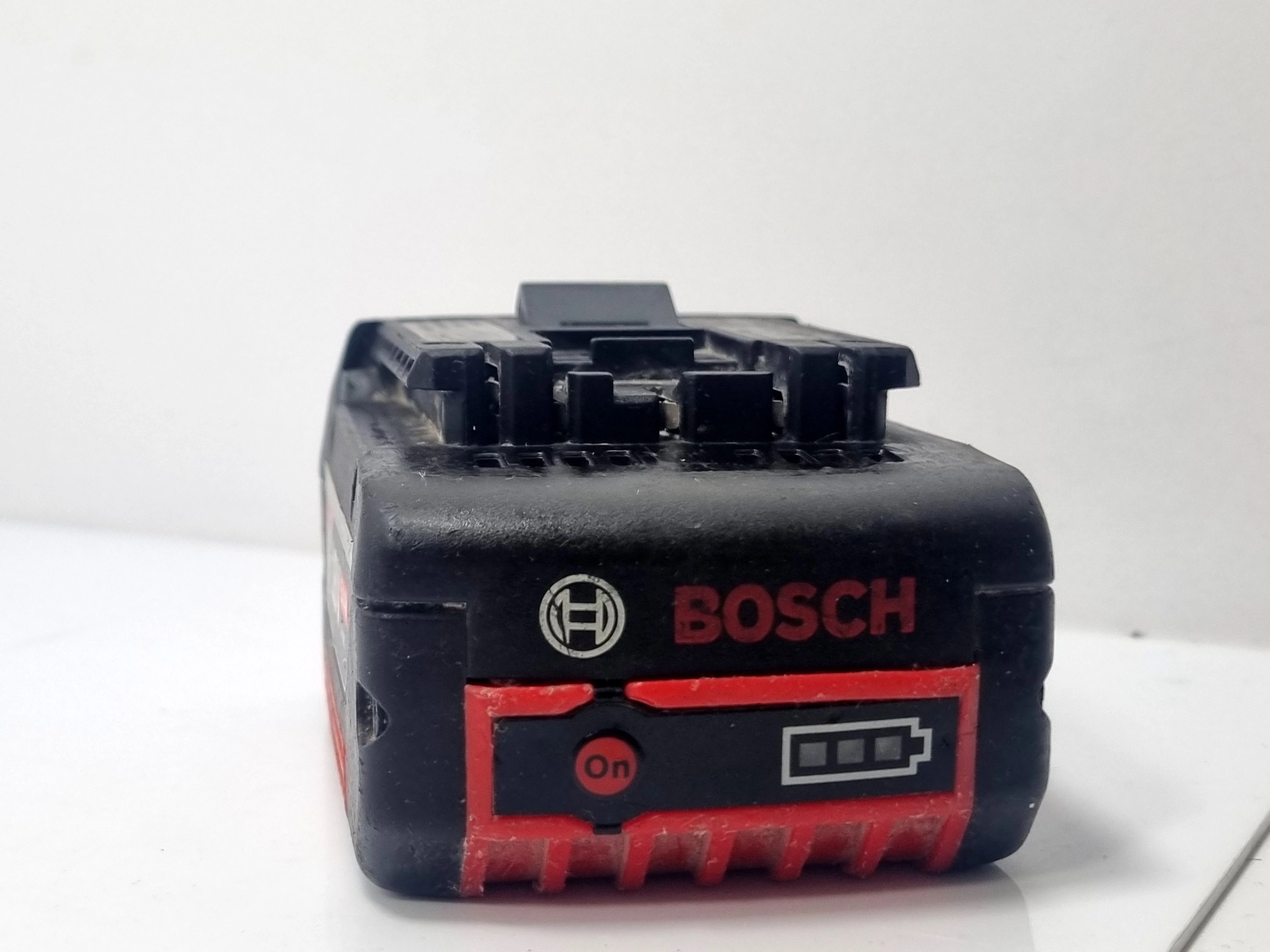 AKUMULATOR BOSCH PROFESSIONAL LI-LON 18V 5AH | Akumulatory do ...