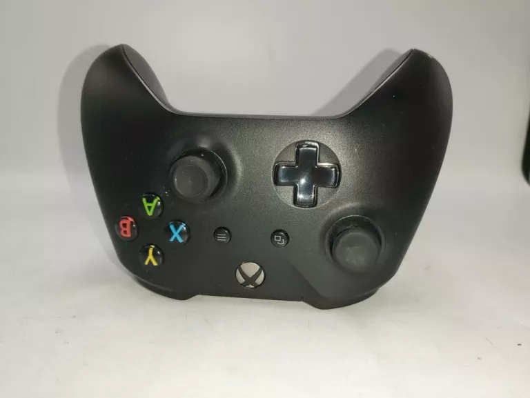 PAD BEZPRZEWODOWY DO XBOX ONE CZARNY | Pady | Loombard.pl