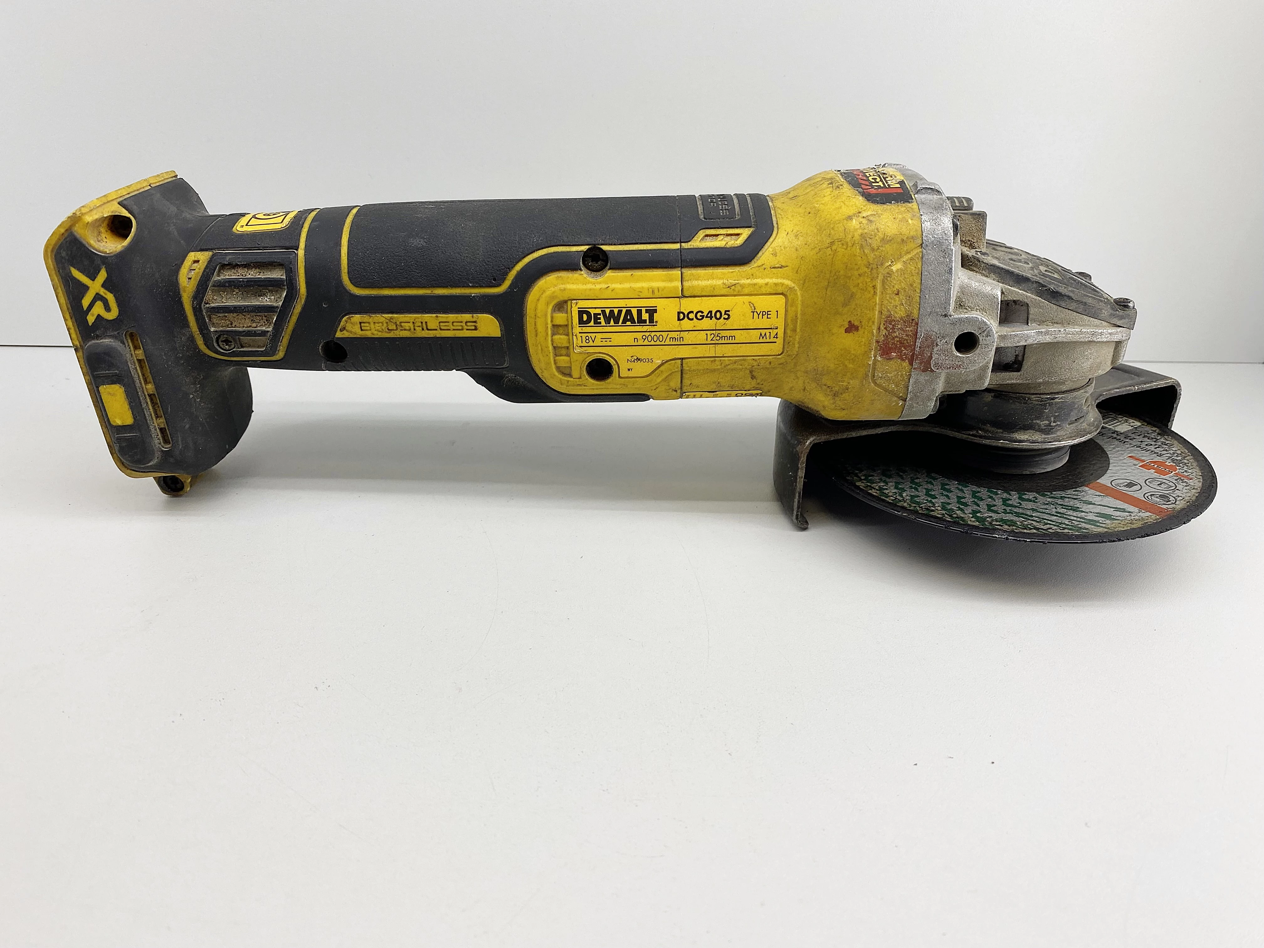 SZLIFIERKA KĄTOWA DEWALT DCG405 XR 125 MM 18 V | Szlifierki | Loombard.pl
