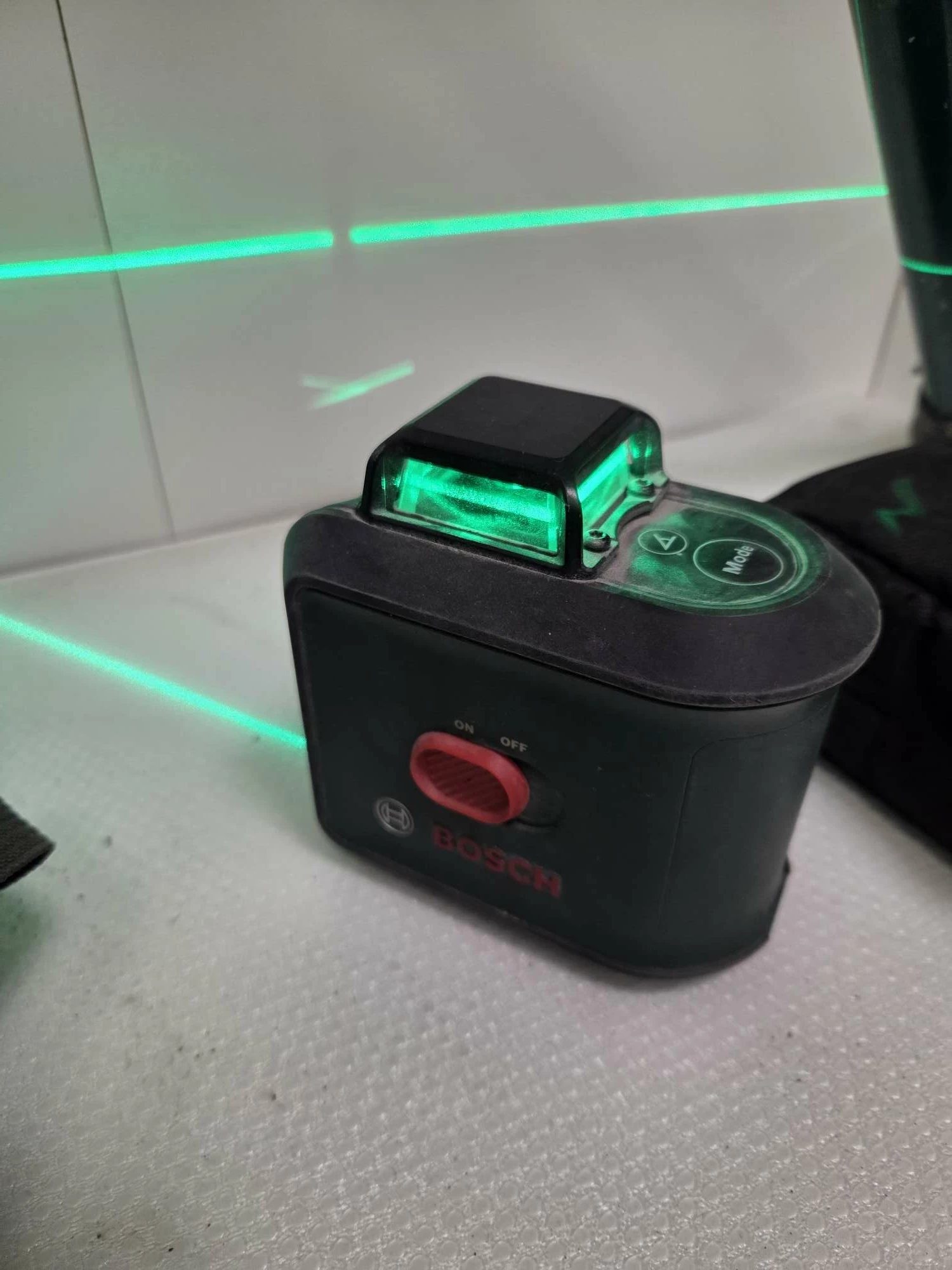 LASER KRZYŻOWY BOSCH UNIVERSAL LEVEL 360 3 603 F63 E00 | Poziomice ...