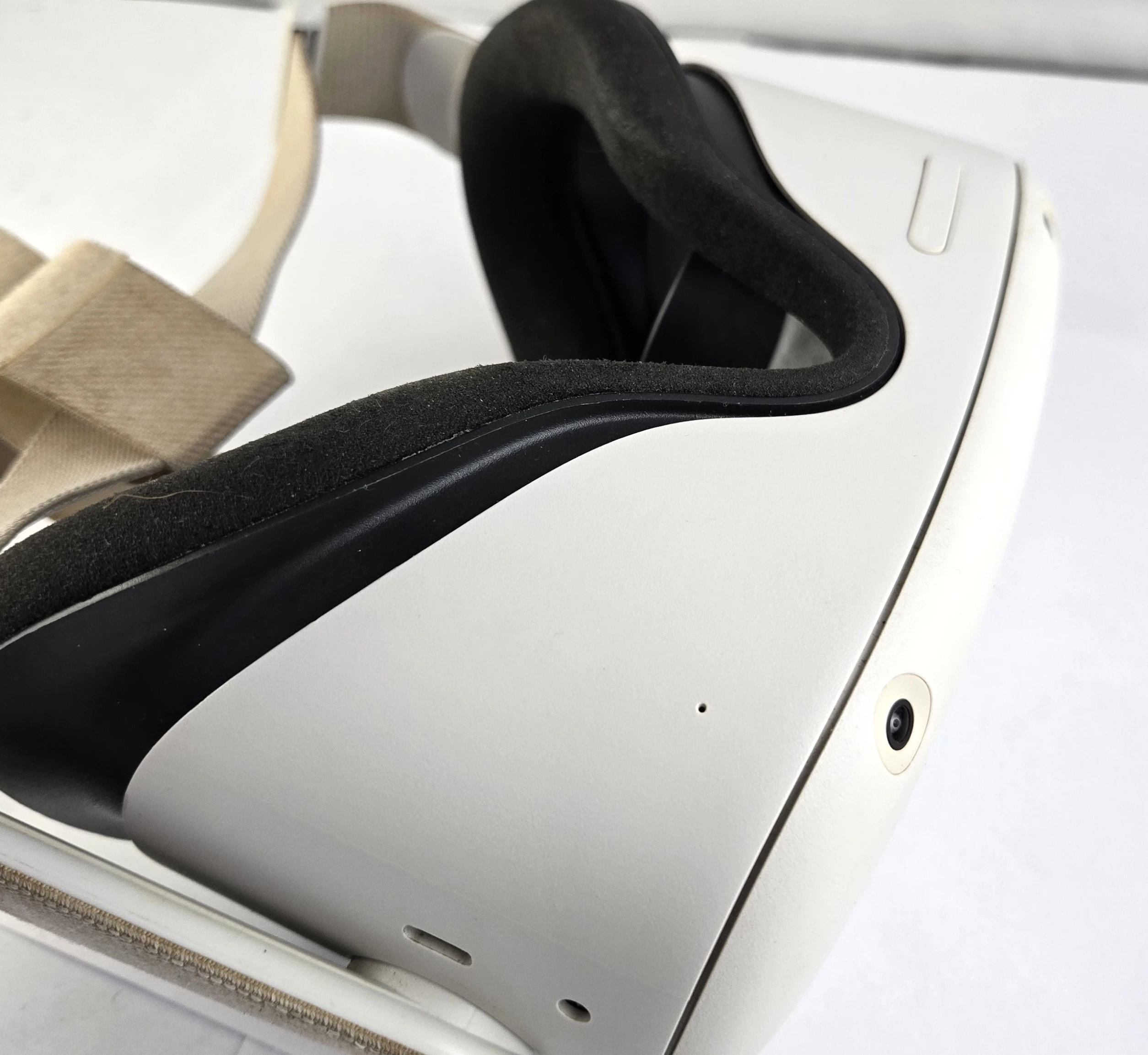 GOGLE VR OCULUS QUEST 2 64GB + 2X KONTROLER | Gogle VR | Loombard.pl