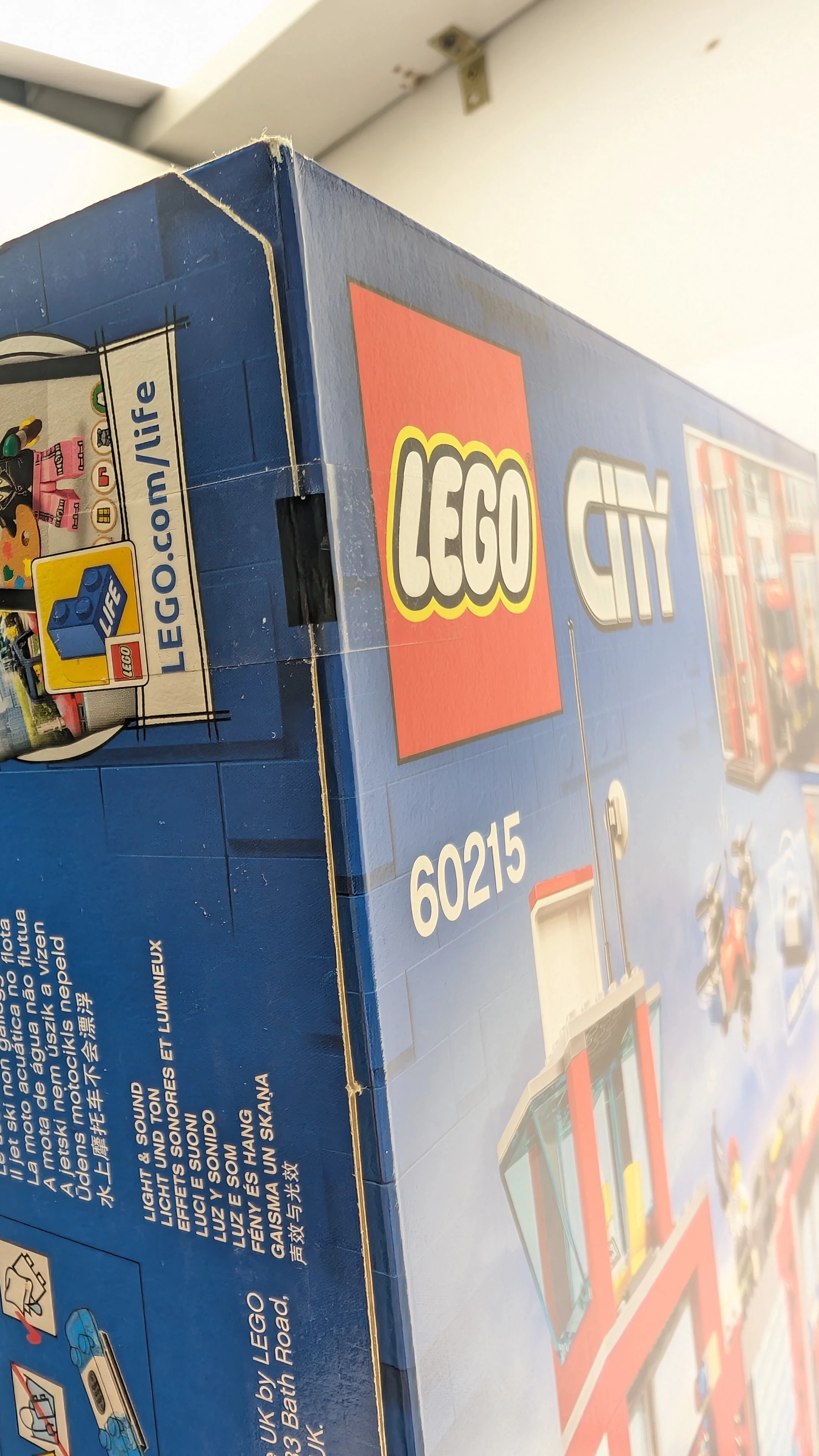 ZESTAW LEGO CITY 60215 REMIZA STRAŻACKA | City | Loombard.pl