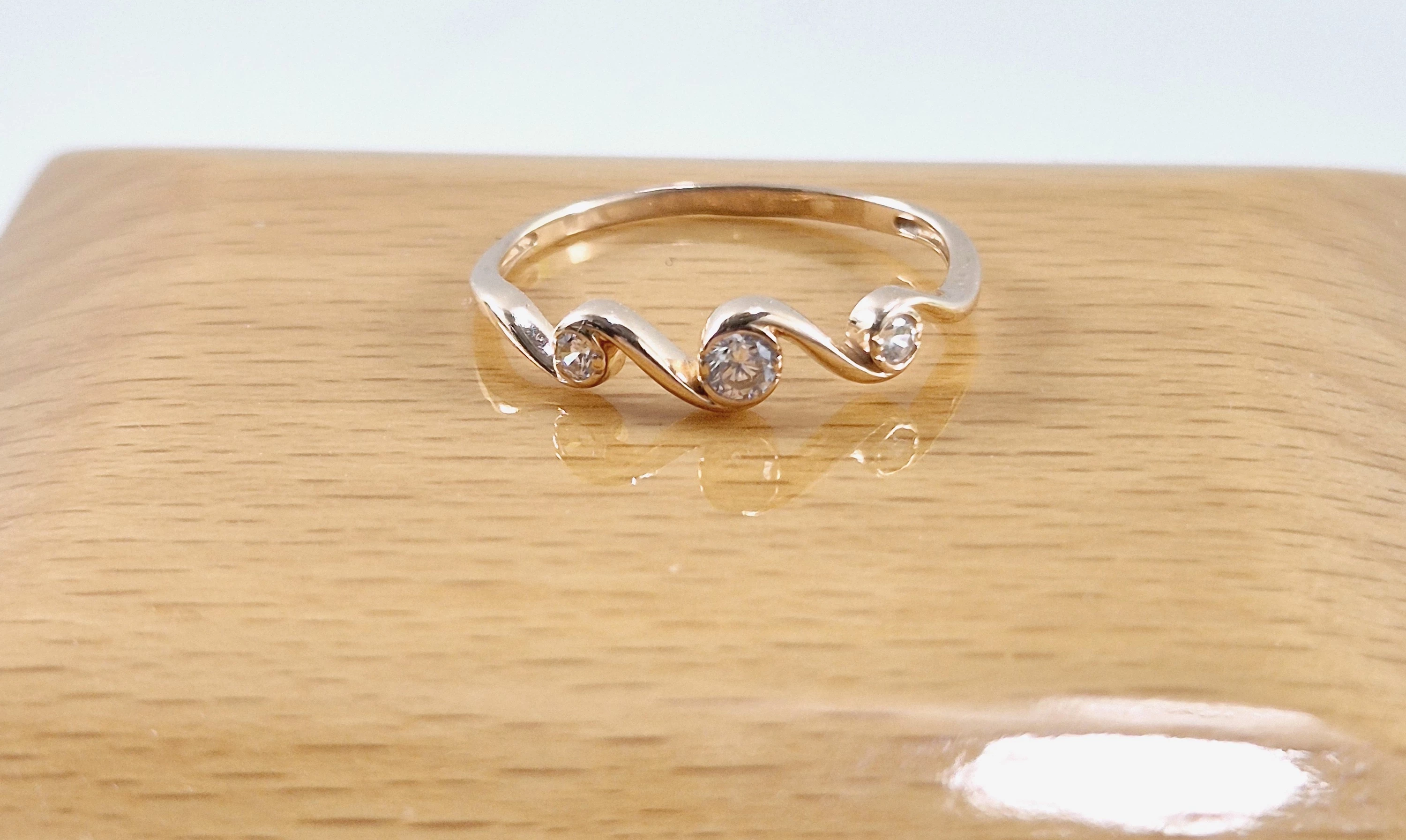 ZŁOTY PIERŚCIONEK Z CYRKONIAMI P585 R11 0,91G | Pierścionki, obrączki | Loombard.pl