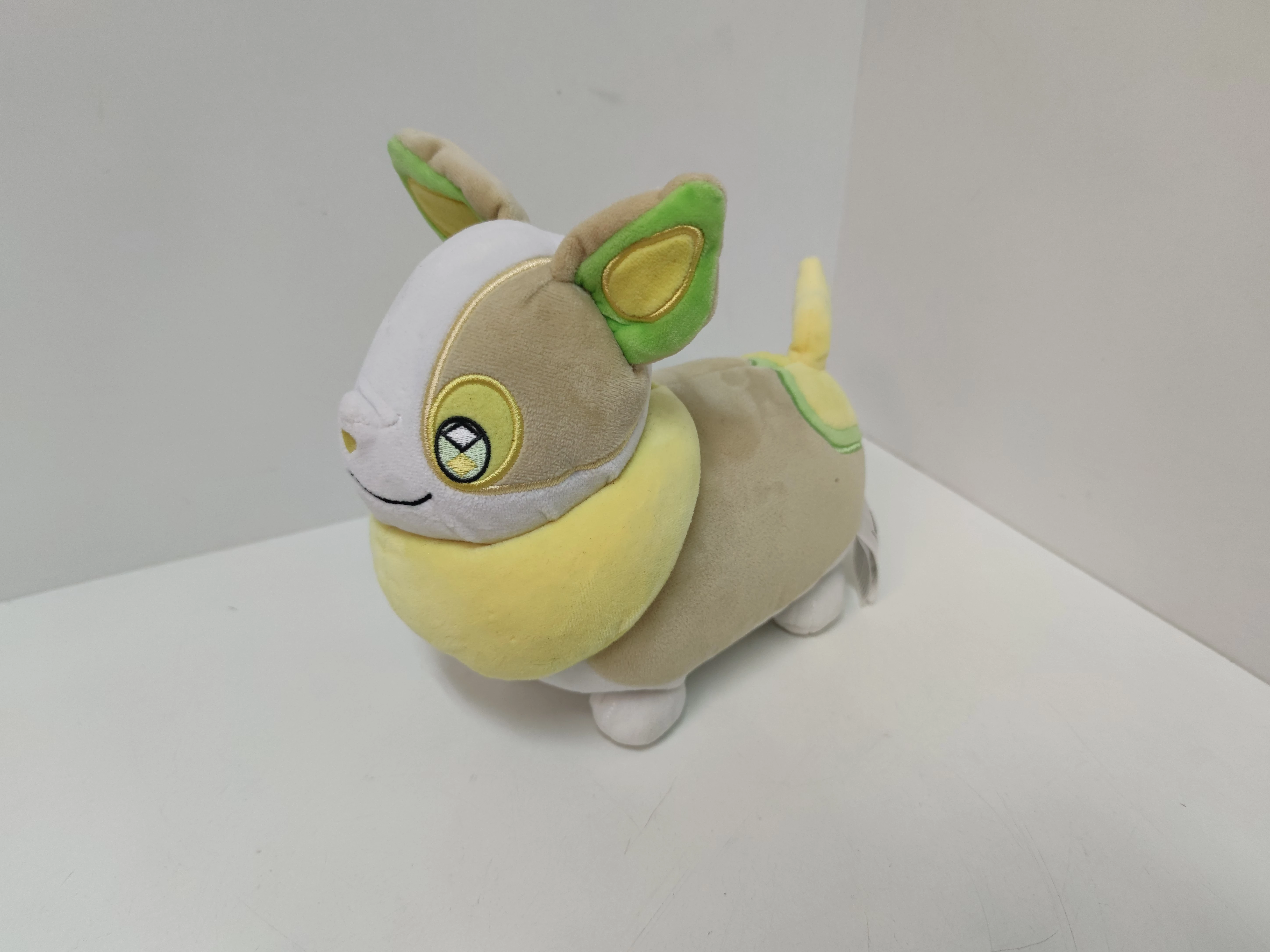 MASKOTKA POKEMON YAMPER | Postacie z bajek | Loombard.pl