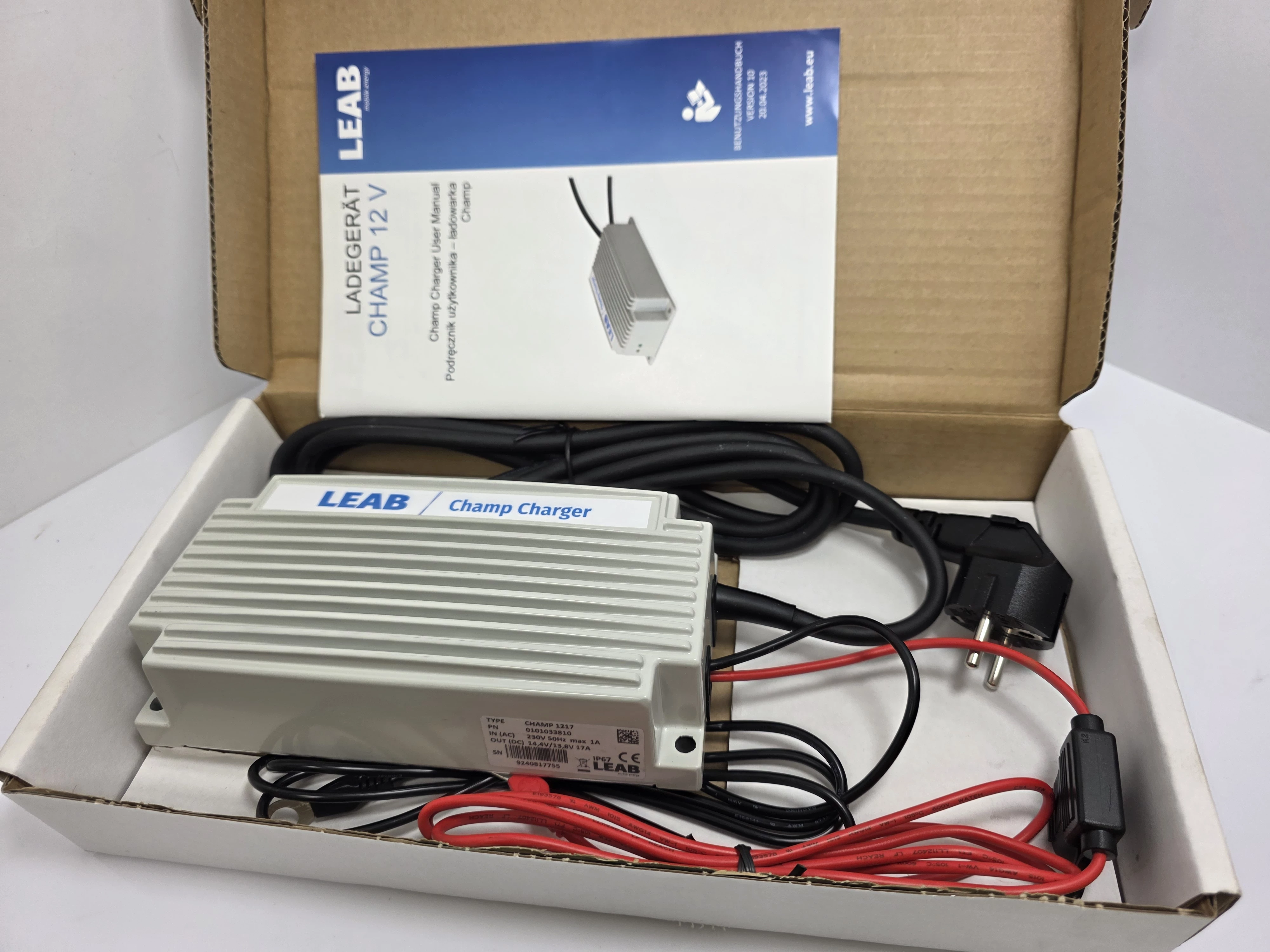 PROSTOWNIK ŁADOWARKA LEAB CHAMP 1217 | Prostowniki | Loombard.pl