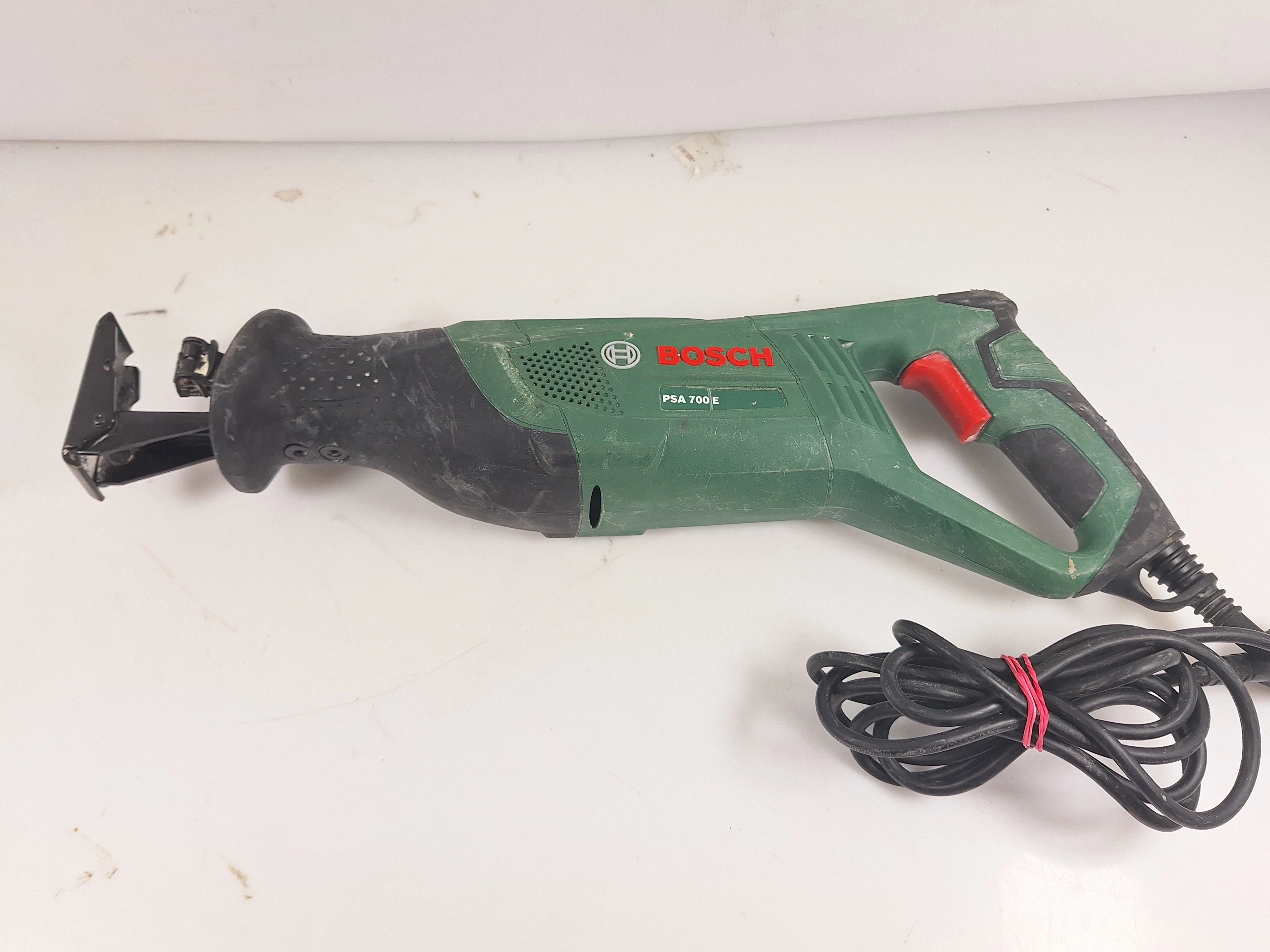 BOSCH PSA 700 E PIŁA SZABLASTA SZABLOWA 700W | Piły szablaste | Loombard.pl