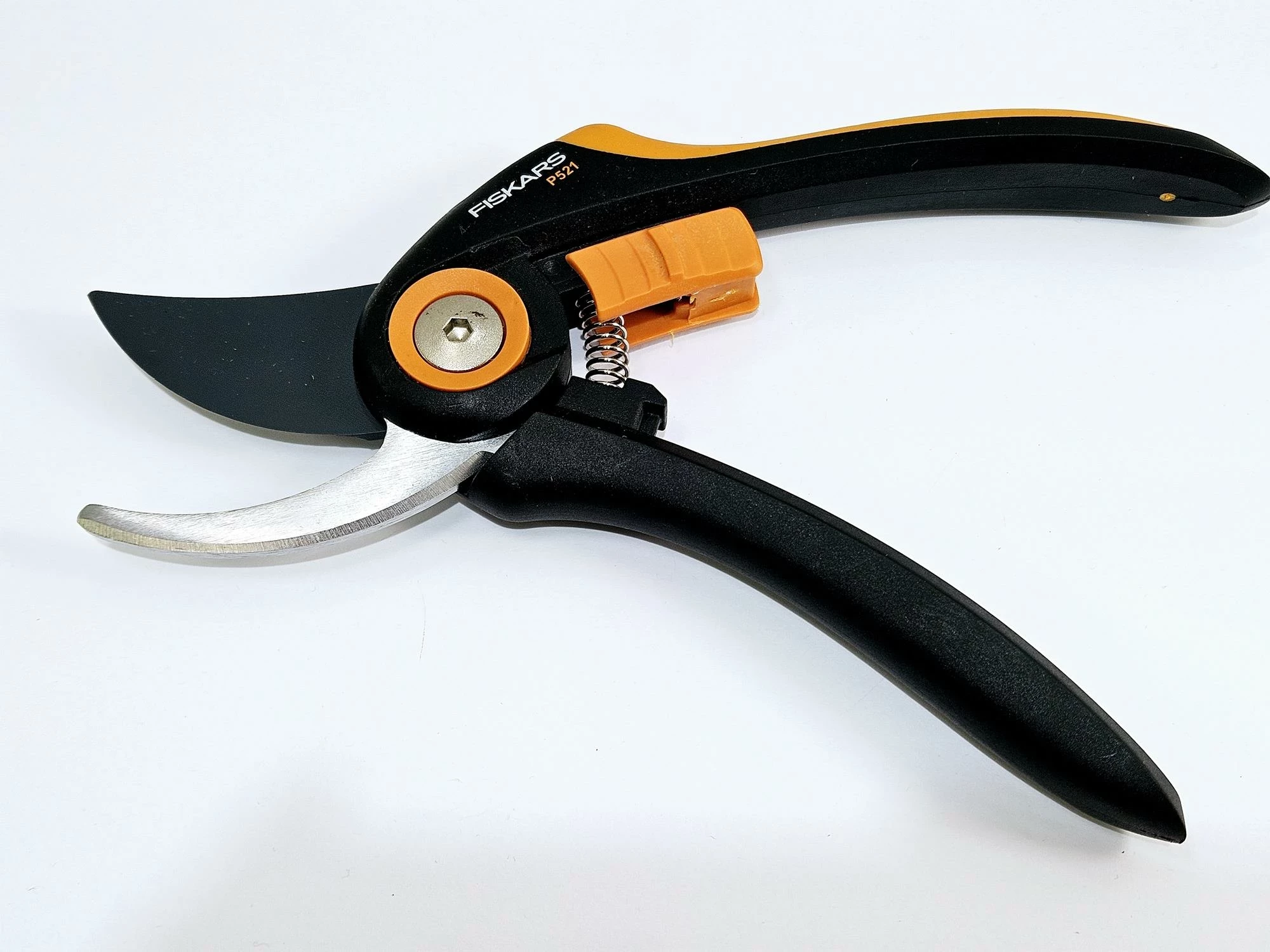 SEKATOR NOŻYCOWY FISKARS PLUS (P521) | Nożyce i sekatory | Loombard.pl