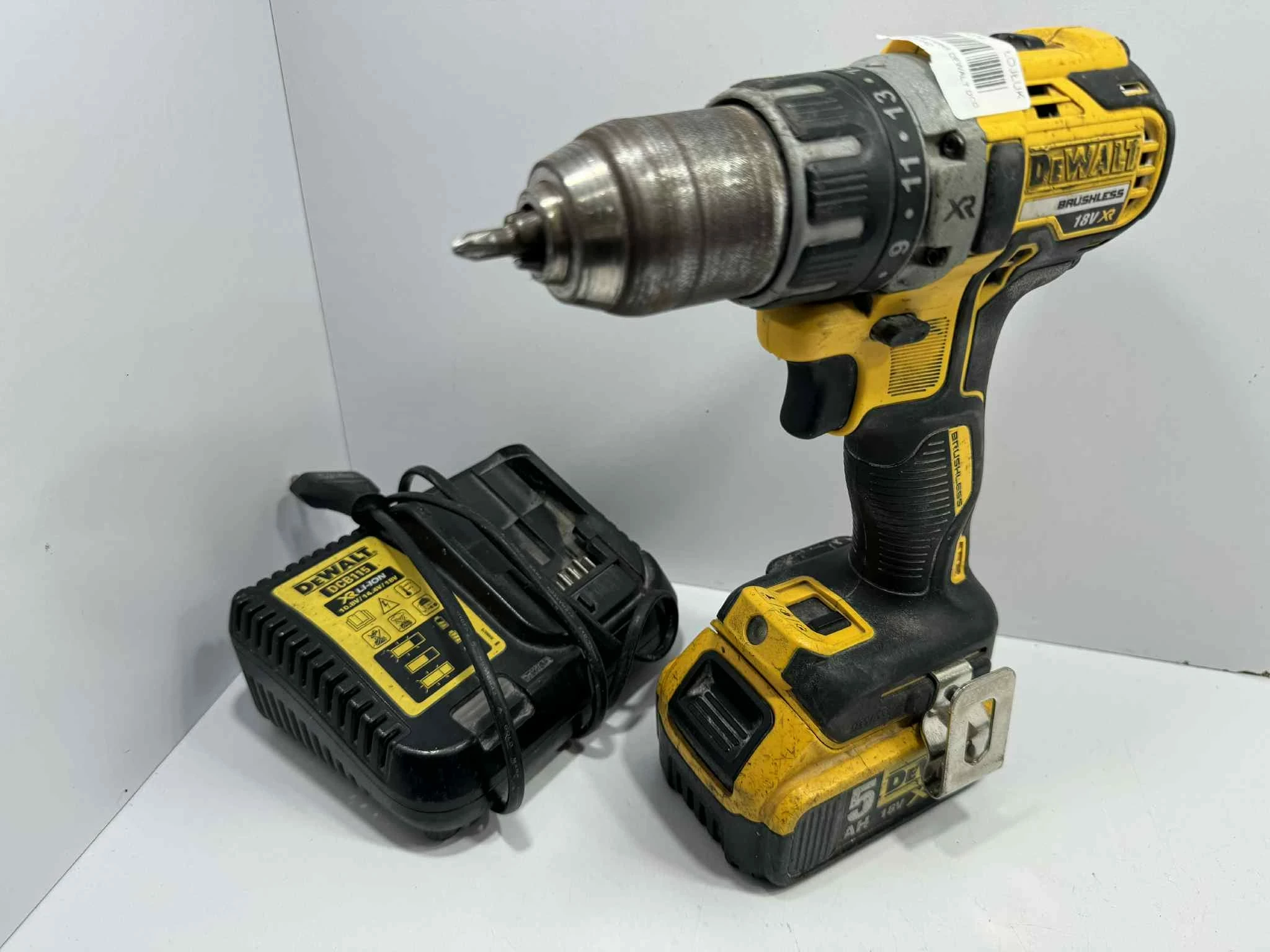 WKRĘTARKA AKUMULATOROWA DEWALT DCD791 18V BRUSHLESS+ AKUMULATOR ...