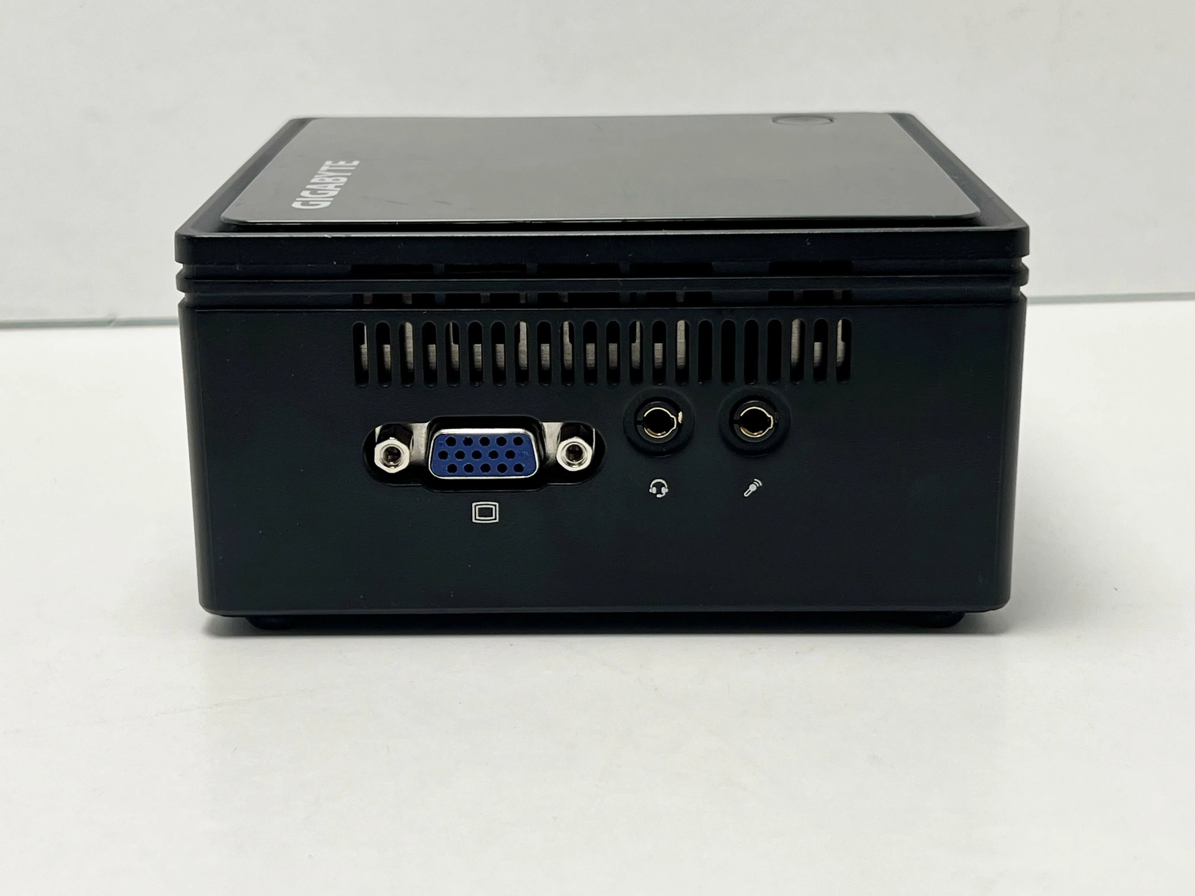 MINI KOMPUTER GIGABYTE GB-BACE-3000 | CELERON J3000 | 4GB | 120GB | WIN ...