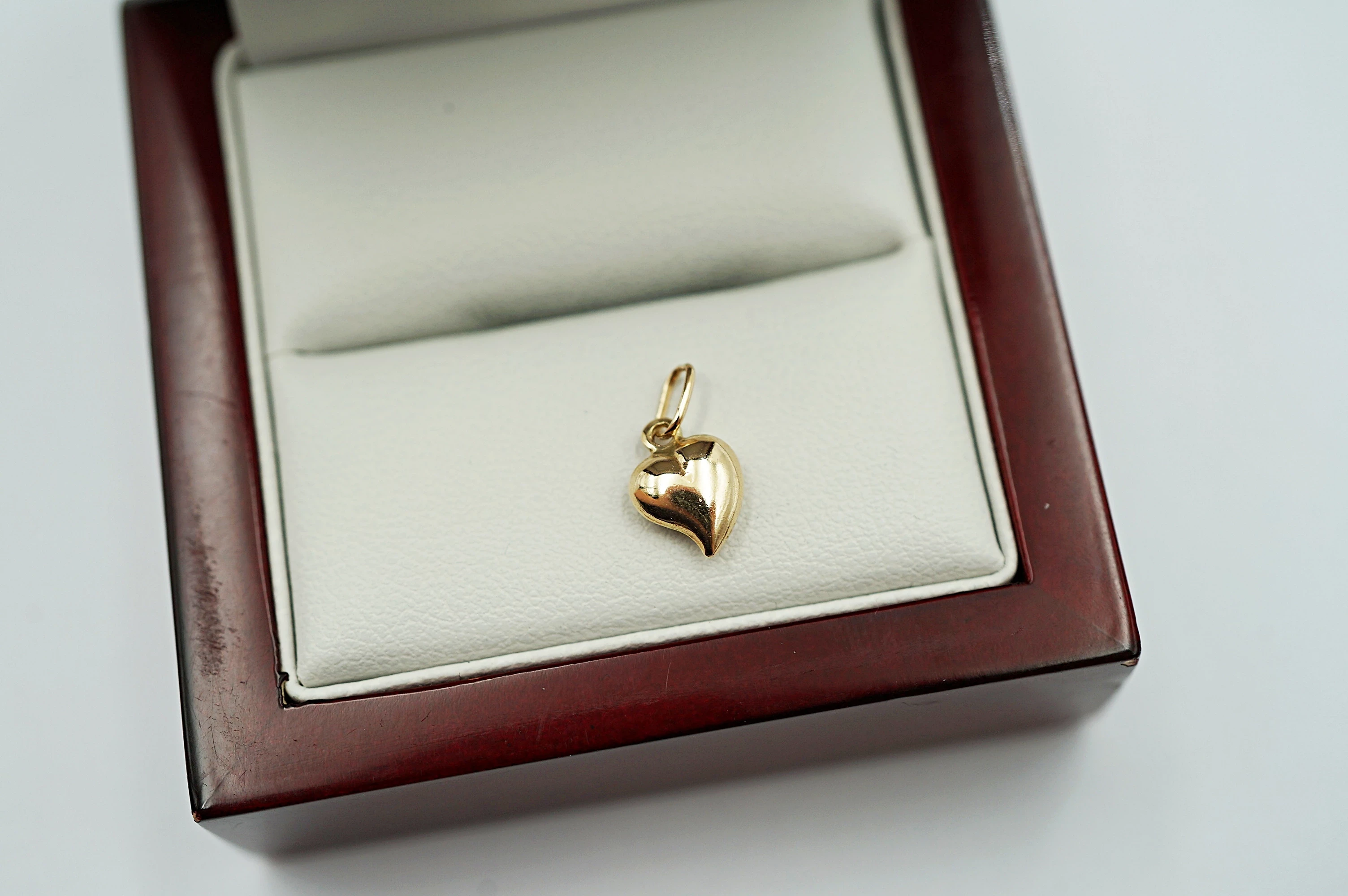 ZŁOTA ZAWIESZKA SERCE 585/0,36G | Wisiorki | Loombard.pl