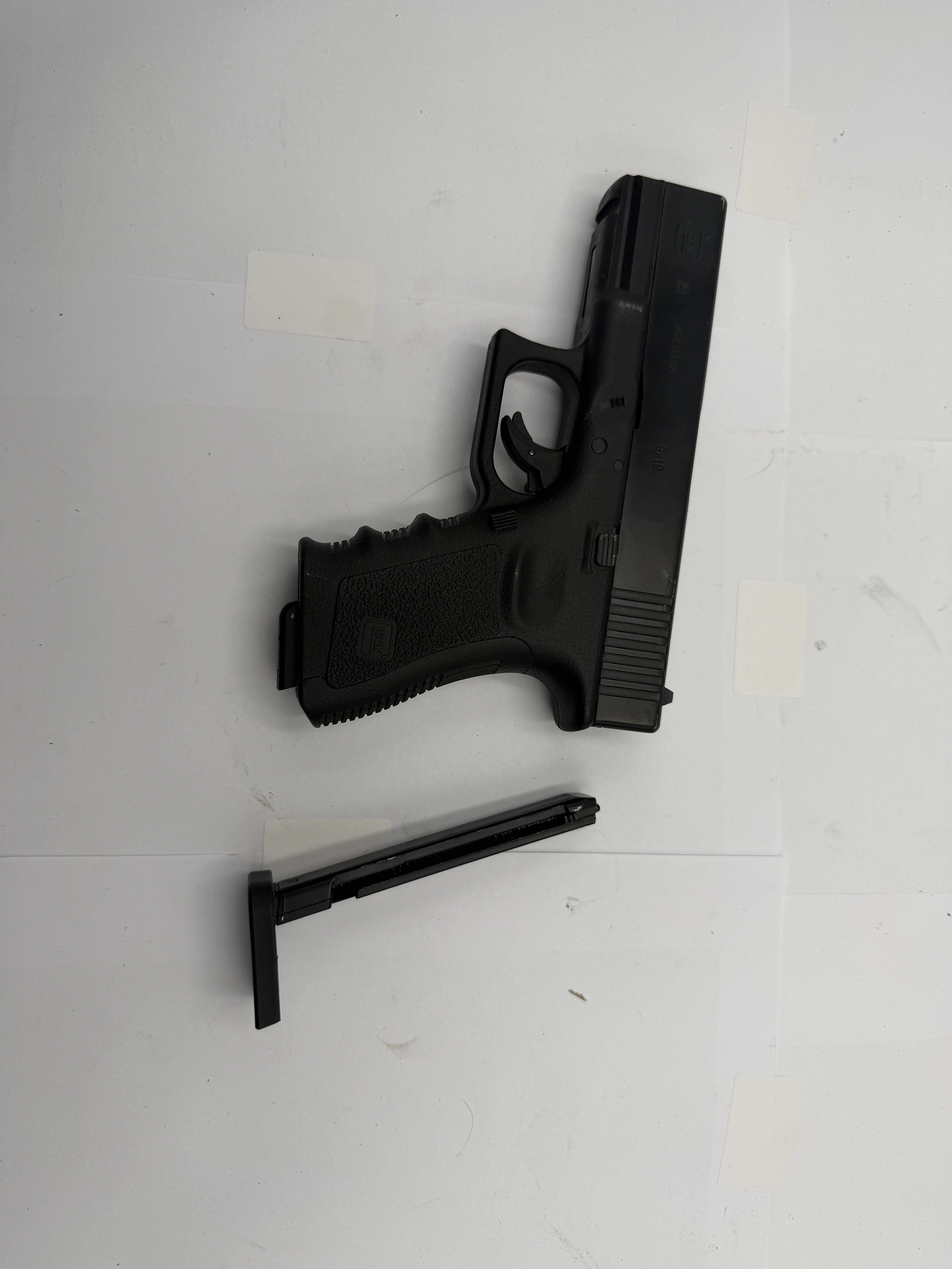 WIATRÓWKA GASZOWA GLOCK 19 4,5MM | Pistolety | Loombard.pl