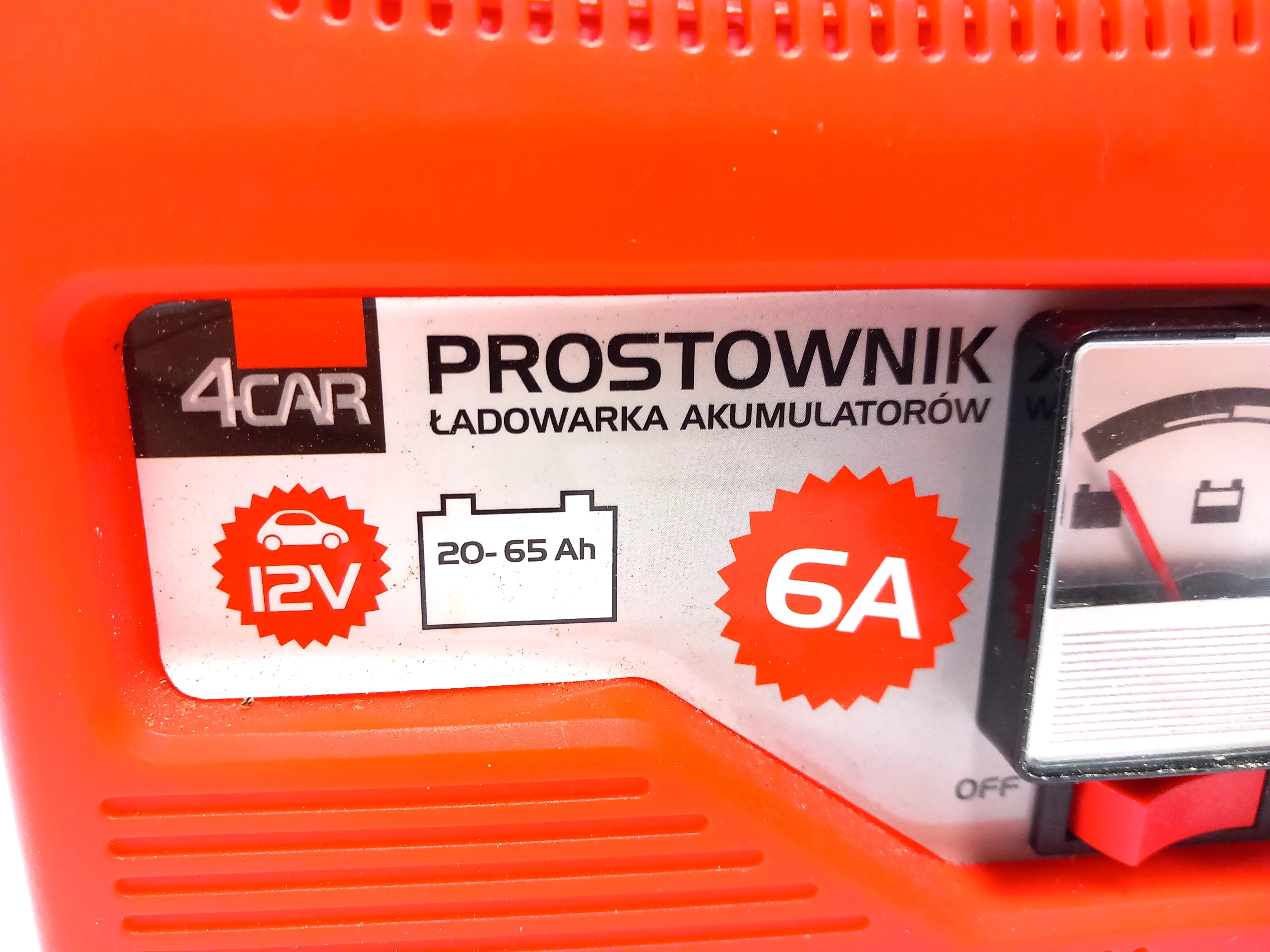 PORĘCZNY, ZADBANY PROSTOWNIK 4CAR 12V 6A | Prostowniki | Loombard.pl
