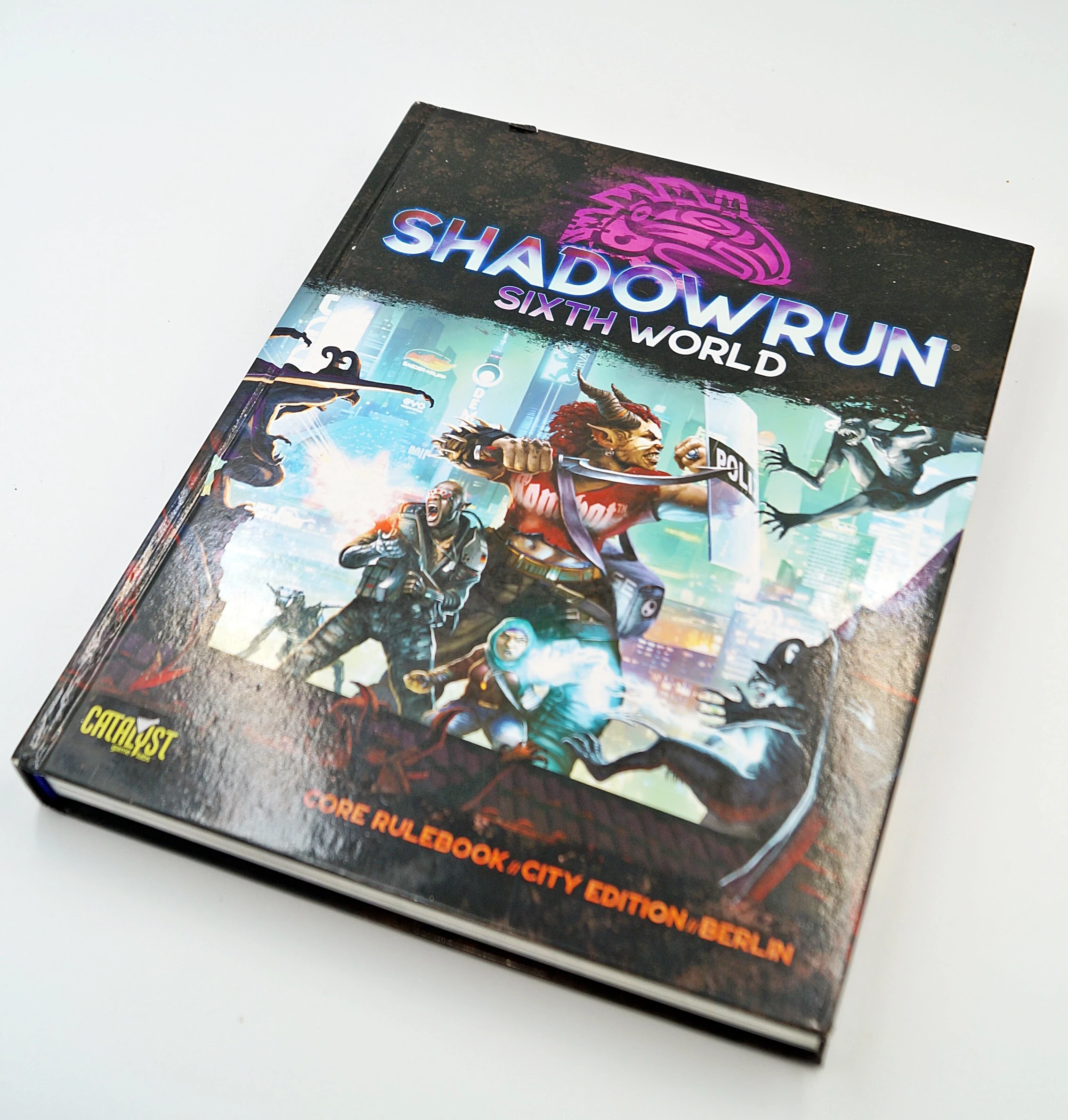 PODRĘCZNIK SHADOWRUN SIXTH WORLD BERLIN EDITION | Systemy, podręczniki ...