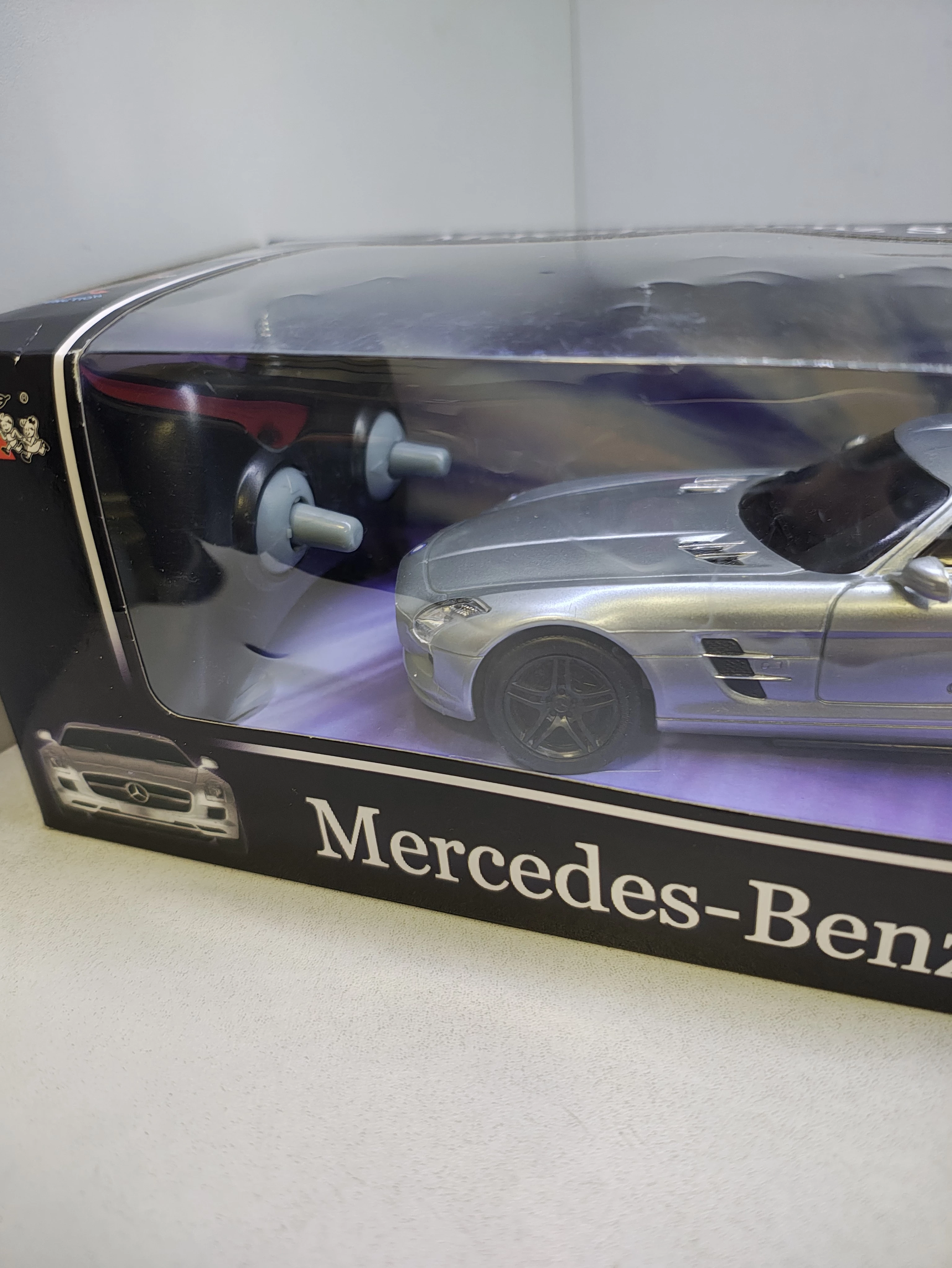 AUTKO MERCEDES-BENZ SLS AMG - RADIO FUN | Samochody i pojazdy | Loombard.pl