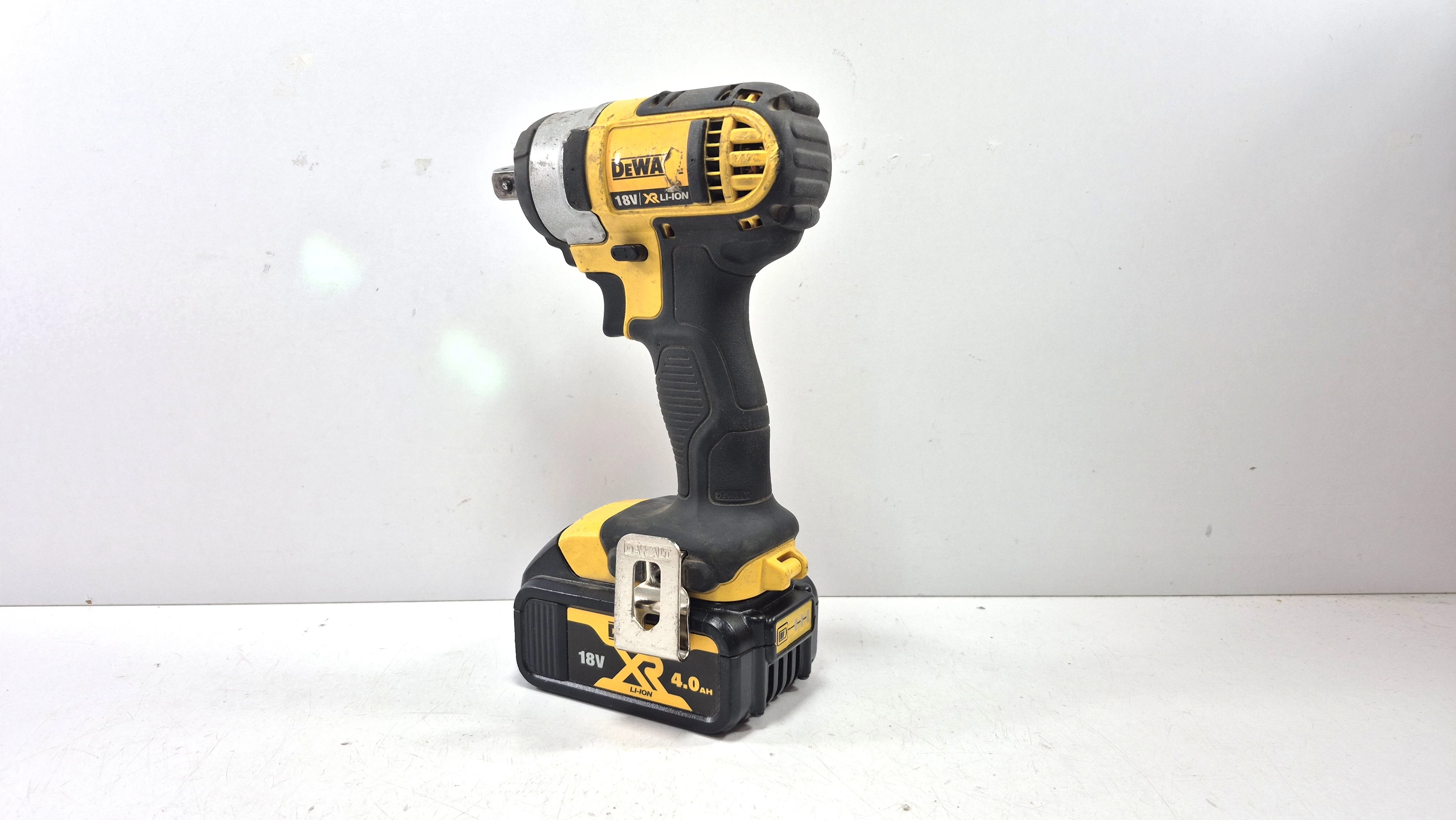 KLUCZ UDAROWY DEWALT DCF880 + AKU | Klucze udarowe | Loombard.pl