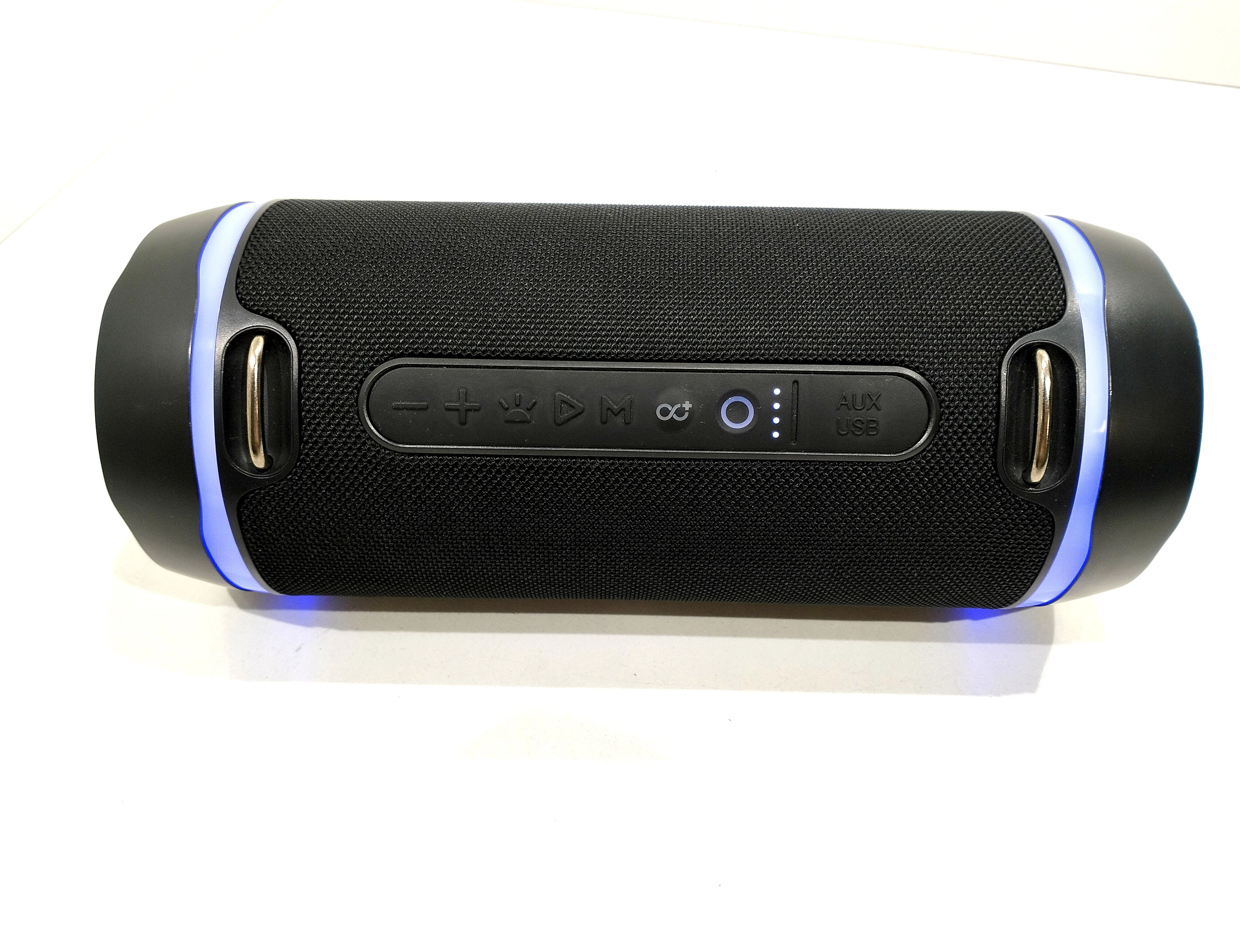 GŁOŚNIK BLUETOOTH PRZENOŚNY MANTA SPK240 | Głośniki przenośne | Loombard.pl