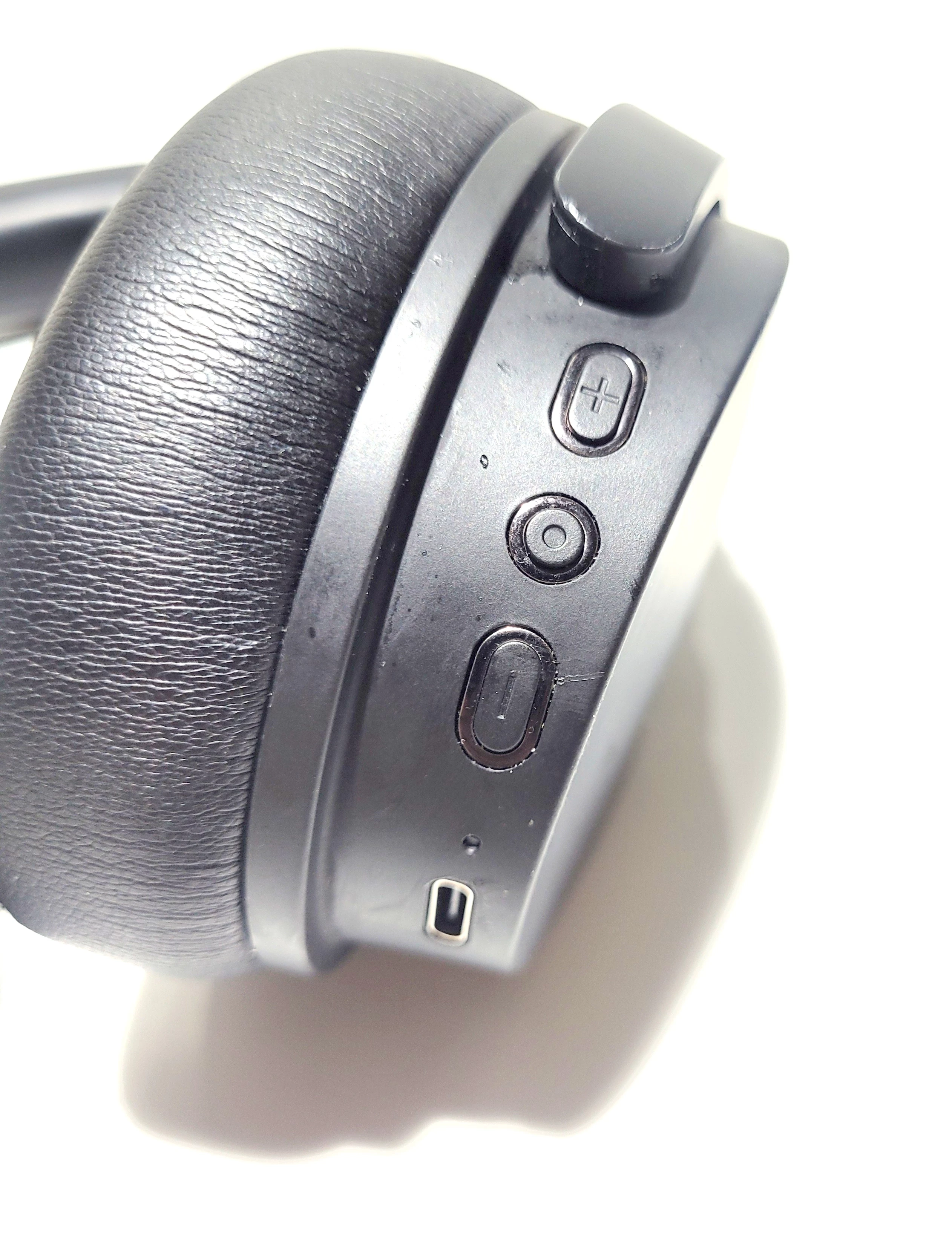 SŁUCHAWKI NAUSZNE GOJI | Bezprzewodowe | Loombard.pl