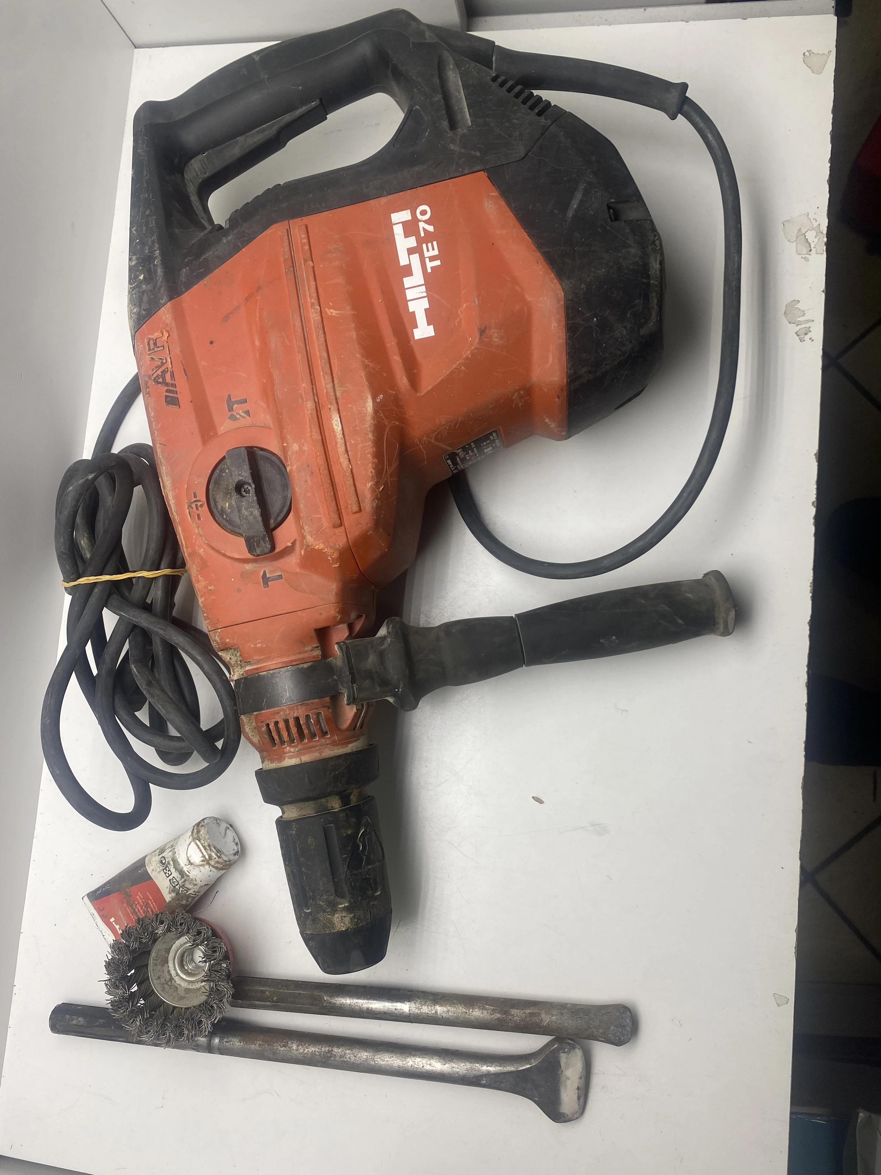 MŁOTOWIERTARKA HILTI TE 70-ATC/AVR 4 GEN 2021 ROK WALIZKA ...