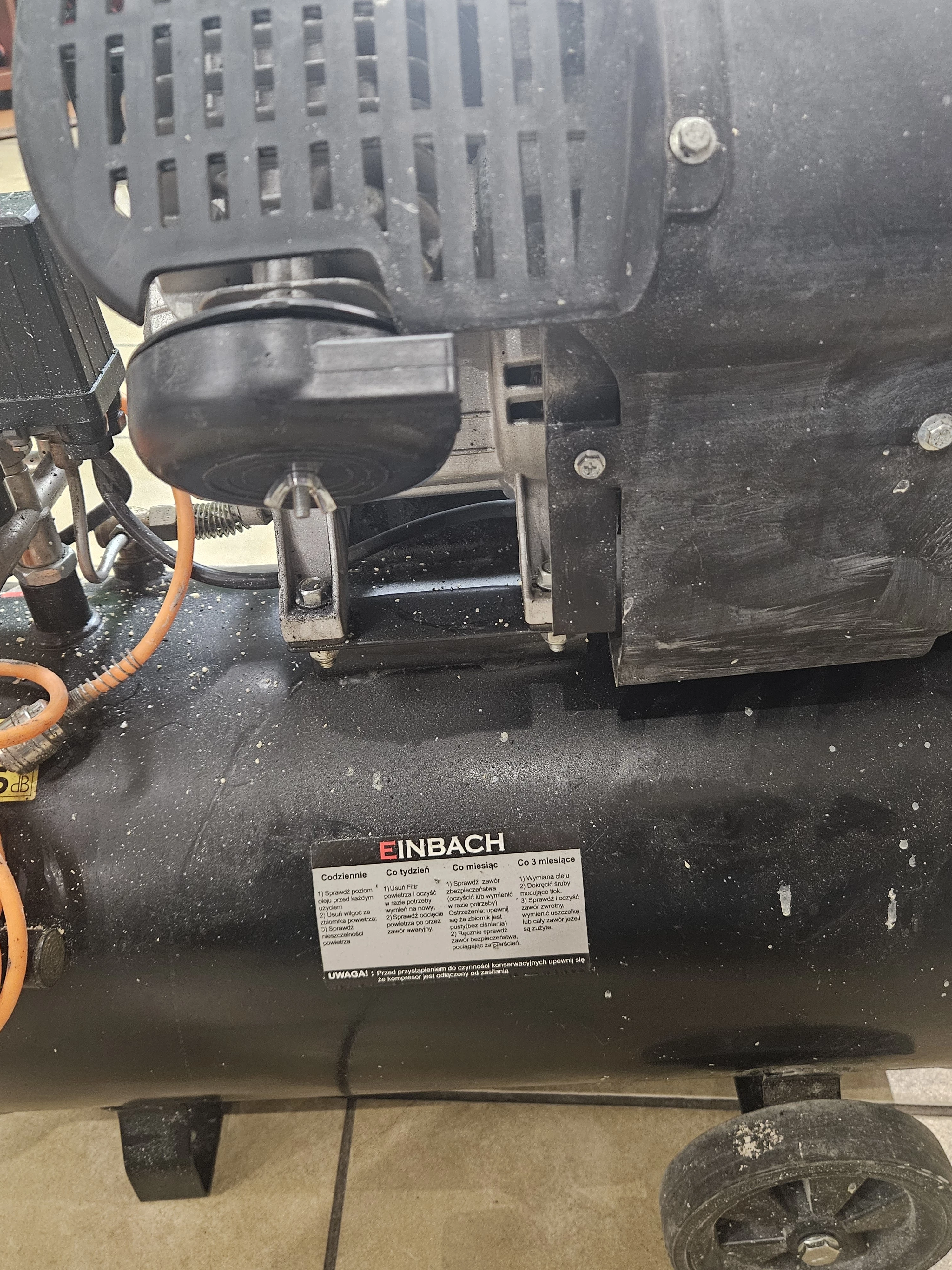 KOMPRESOR OLEJOWY DWUTŁOKOWY EINBACH DE-V2-50 50L 6-8 BAR 9A | Loombard.pl