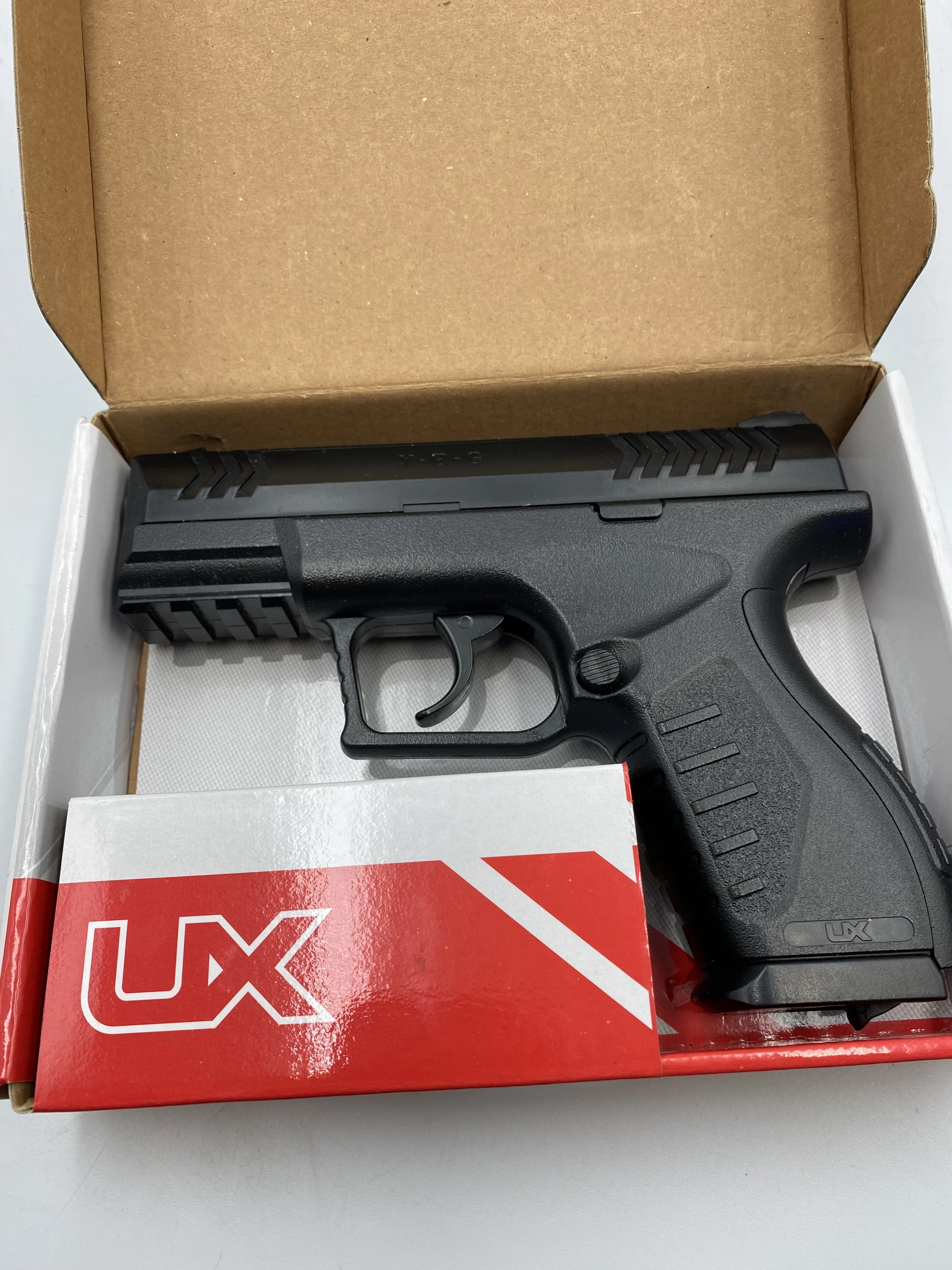 PISTOLET WIATRÓWKA UMAREX XBG 4,5MM+ 12X NABÓJ CO2 UMAREX | Pistolety ...