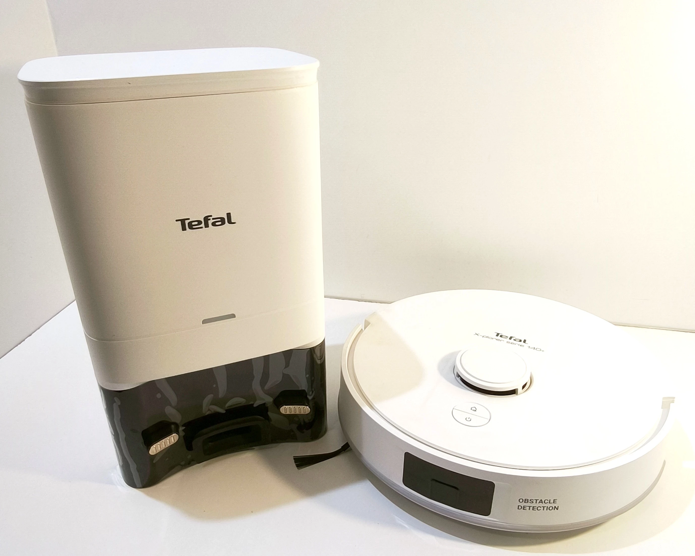 ROBOT SPRZĄTAJĄCY TEFAL X-PLORER S140+ STACJA OCZYSZCZAJĄCA | Loombard.pl