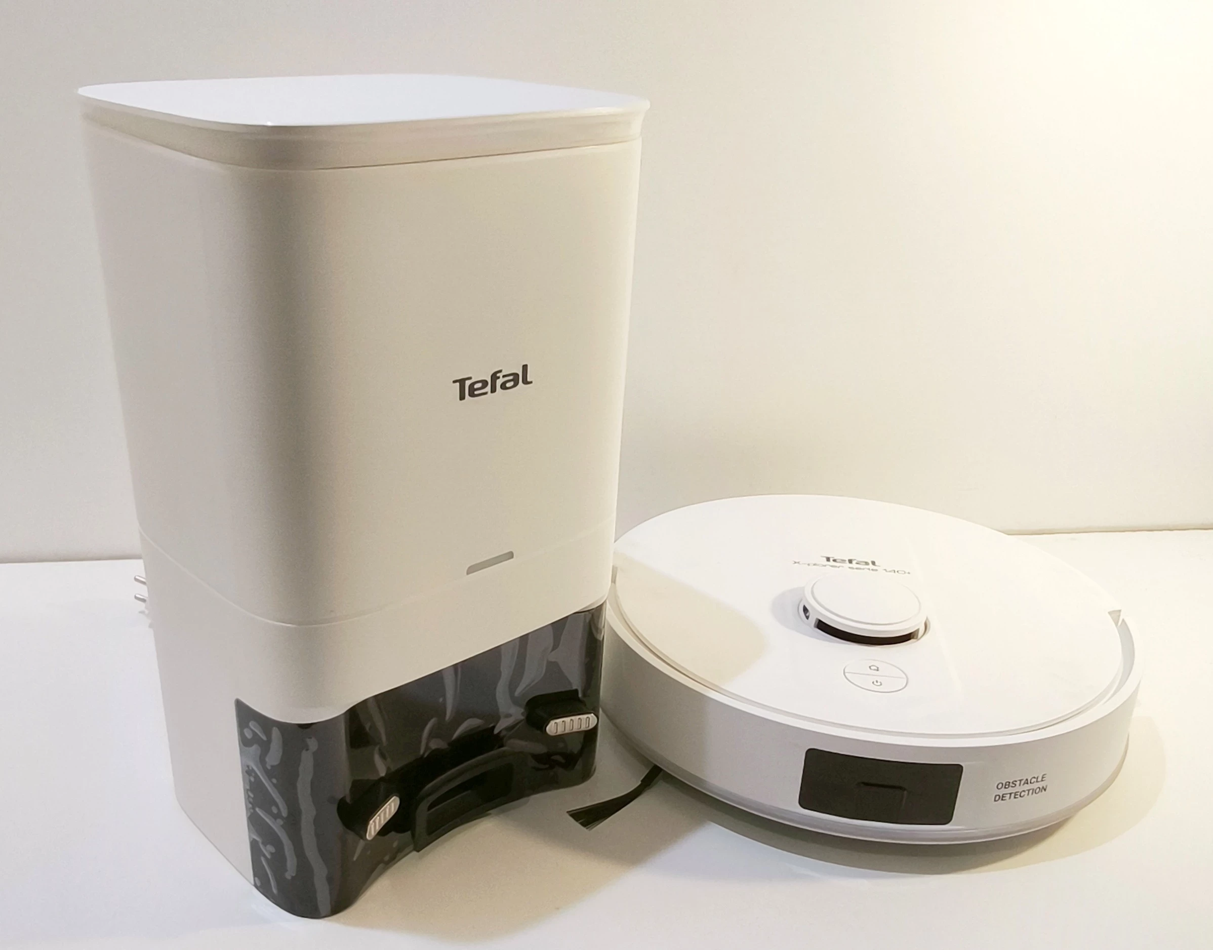 ROBOT SPRZĄTAJĄCY TEFAL X-PLORER S140+ STACJA OCZYSZCZAJĄCA | Loombard.pl