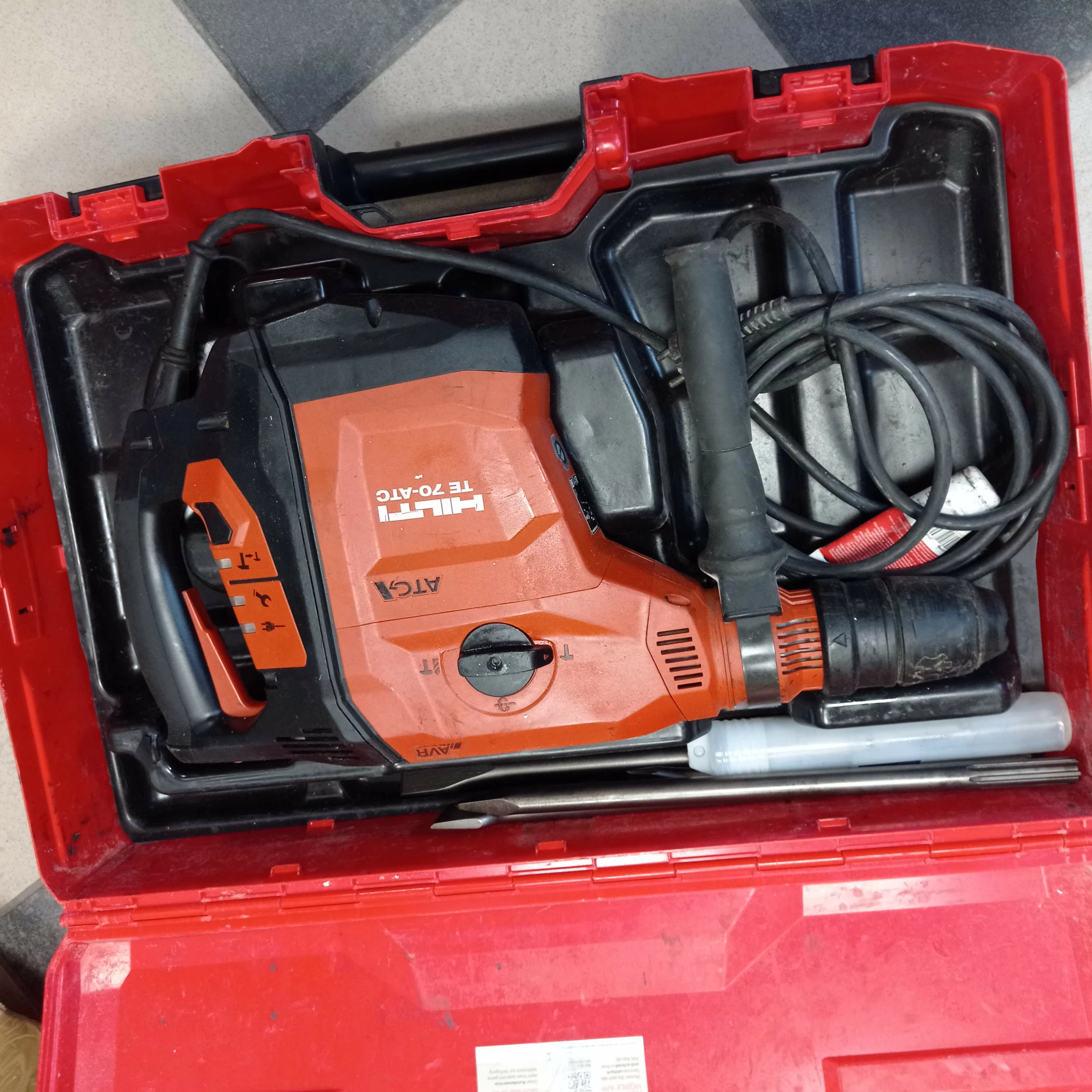 MŁOTOWIERTARKA HILTI TE 70-ATC/AVR 14,5J | Młoty udarowe | Loombard.pl