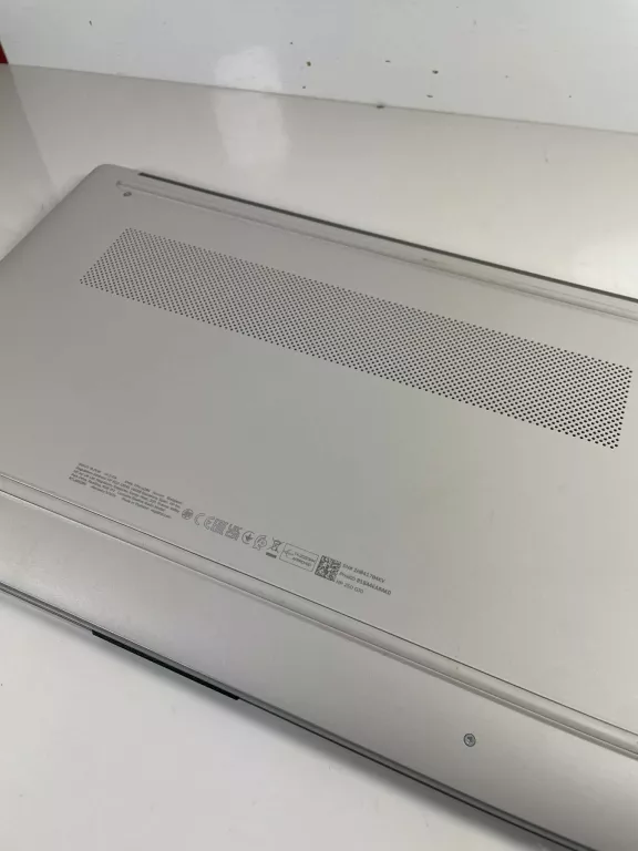 LAPTOP HP TPN-Q286 15,6 " INTEL N100 8/512 GB KOMPLET WINDOWS 11 ...